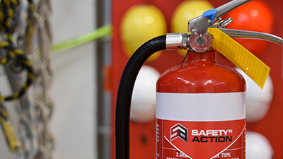 Fire Extinguisher In Action 9L Air/Water Fire Extinguisher With Hanger